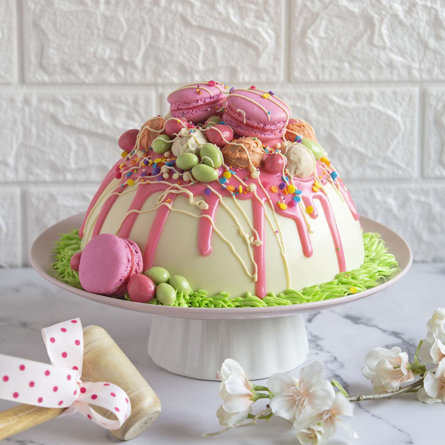White Chocolate Dome Pinata With Red Velvet Hammer Cake (Eggless ...